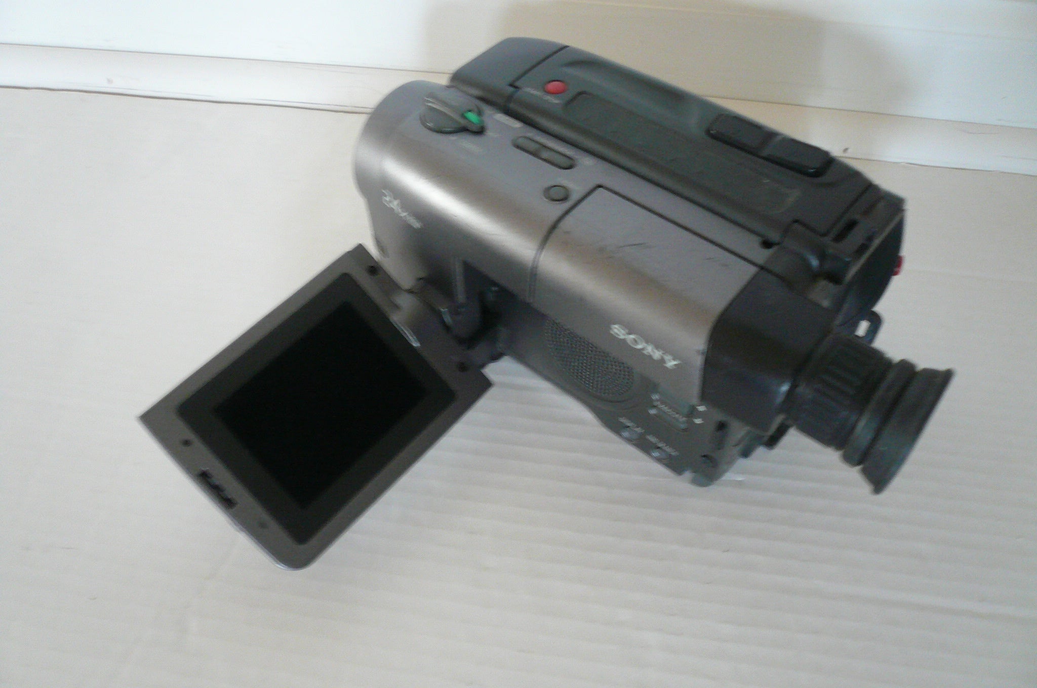 8mm / Hi8 – Page 8 – I & N Electronics